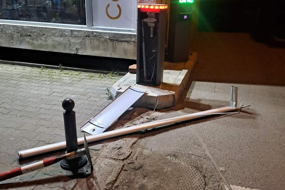 Bjelopoljac uhapšen nakon što je demolirao rampu gradske garaže i ...