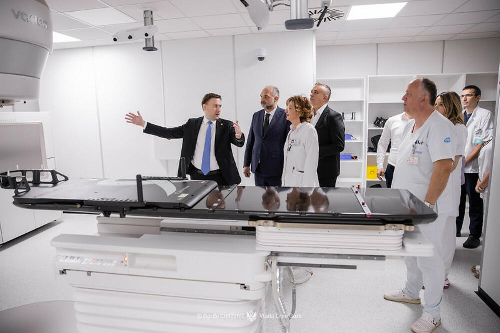 Crna Gora dobila najsavremeniji linearni akcelerator za liječenje malignih bolesti - Pocetna.me