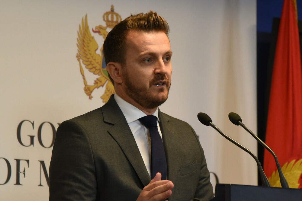 Dukaj: Cilj objediniti sve usluge koje pruža državna uprava - Pocetna.me