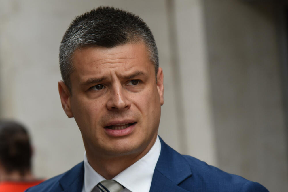 Jovanović: Miloš Medenica i dalje u pritvoru samo zbog toga što je sin ...