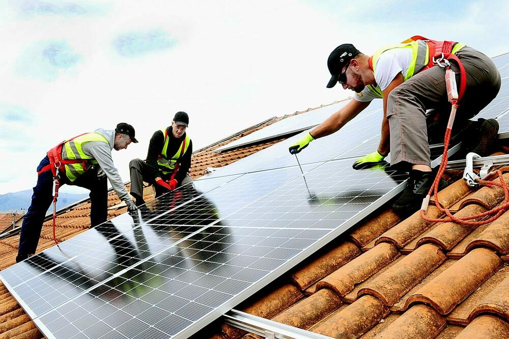 Panele za EPCG nabavlja „Novi Volvox” - Pocetna.me