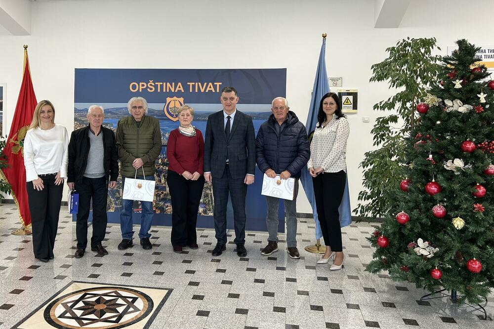 Za ljepši izgled fasada zgrada u Tivtu izdvojiće skoro 40.000 eura iz gradske kase - Pocetna.me